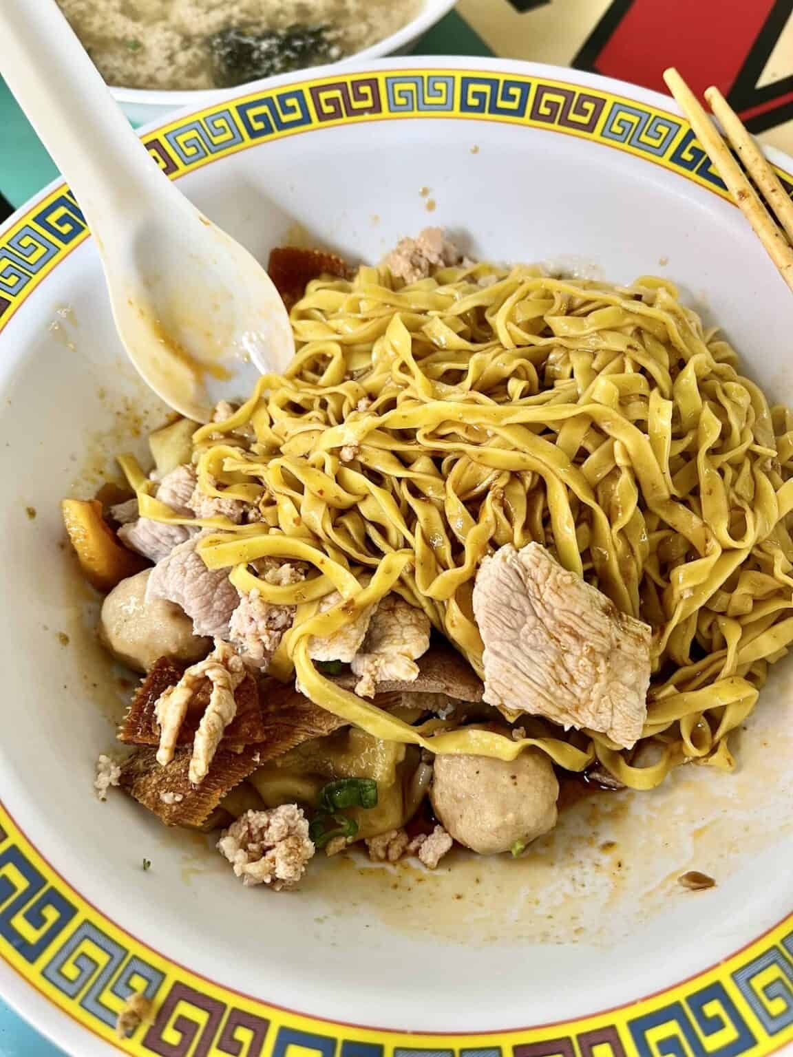 45 Street Foods You Can't Miss in Singapore - alovelettertoasia.com
